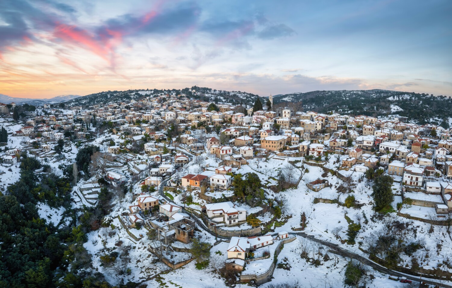 Τα πιο γοητευτικά ορεινά χωριά της Ελλάδας για μια αξέχαστη χειμερινή ...